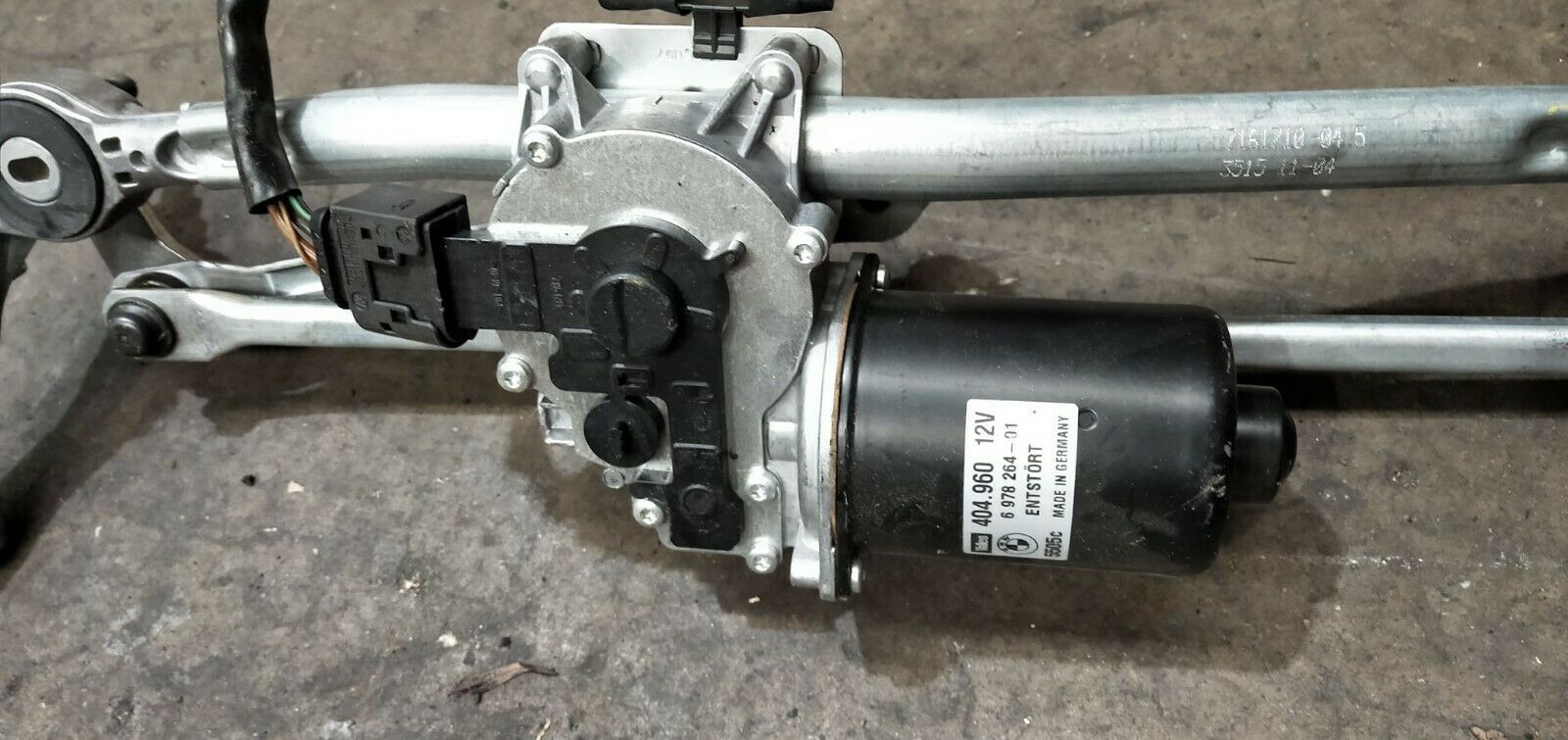BMW E90 320i MODEL FRONT WIPER MOTOR WITH LINKAGE FITS 3/05-1/12 ...