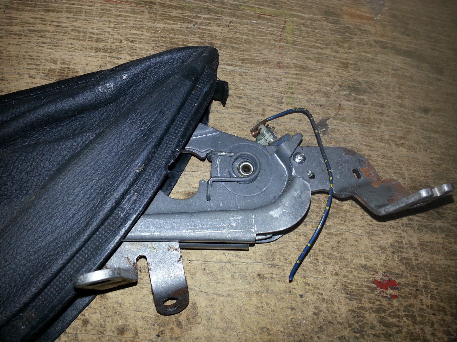 BMW E46 3-SERIES 318i 320i 325i 320i 2001 HANDBRAKE ASSEMBLY LEATHER ...