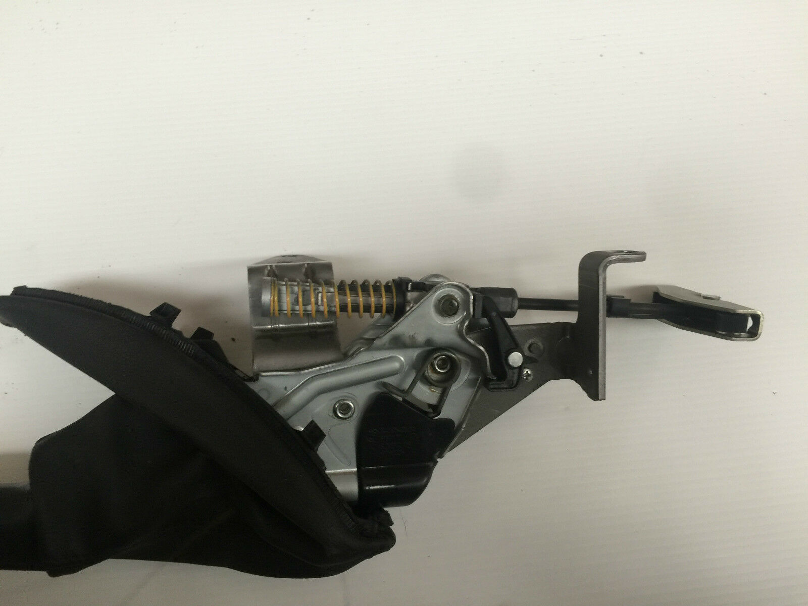 BMW E90 320i 2005 HANDBRAKE LEVER BOOT COVER BLACK IN COLOUR FITS 3/05 ...