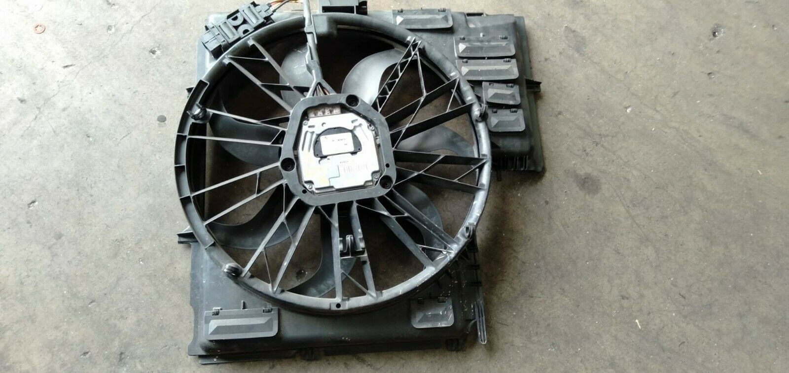 BMW X5 E53 A/C CONDENSER COOLING RADIATOR FAN 4.4 V8 MOTOR ASSEMBLY ...