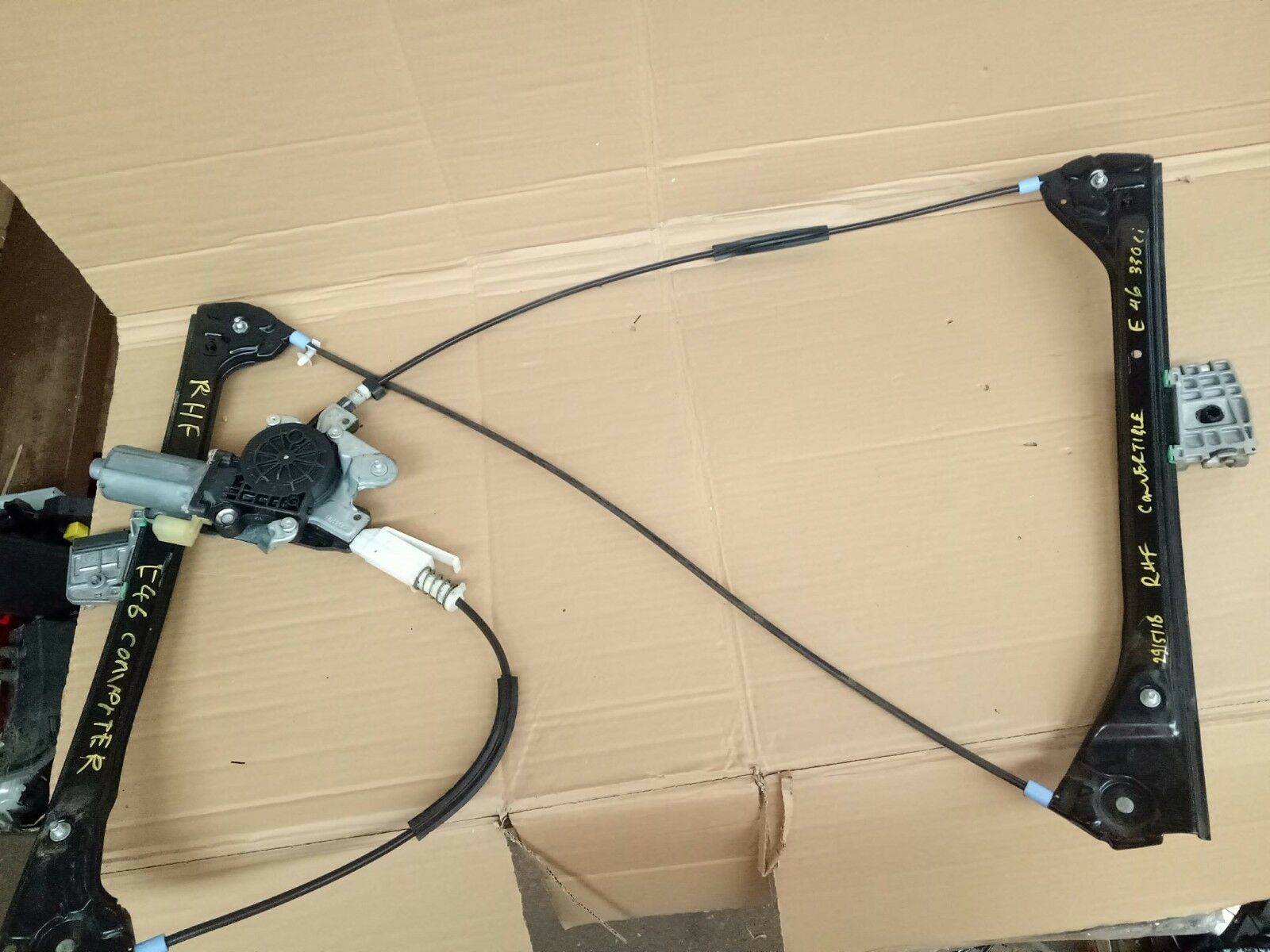 BMW E46 3-SERIES 330Ci CONVERTIBLE WINDOW REGULATOR + MOTOR RIGHT FRONT ...