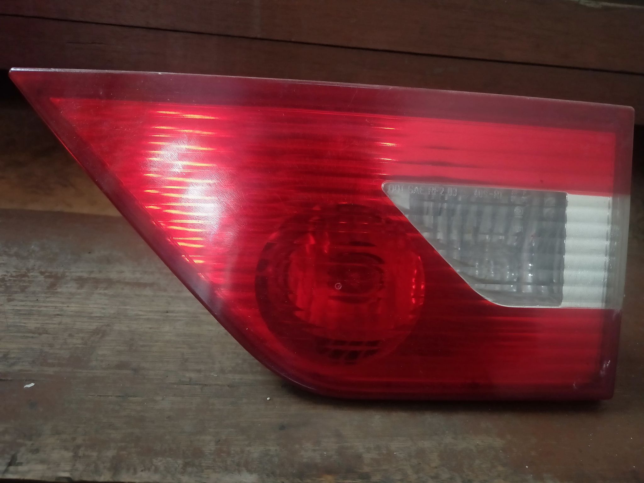 BMW E83 X3 RIGHT GARNISH TAIL GATE LIGHT INNER REVERSE LIGH RH ...