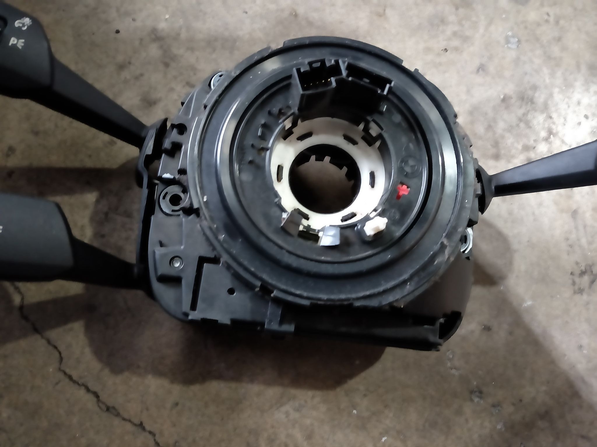 BMW E90 2009 STEERING CLOCK SPRING WIPER & INDICATOR STALK ANGLE SENSOR ...