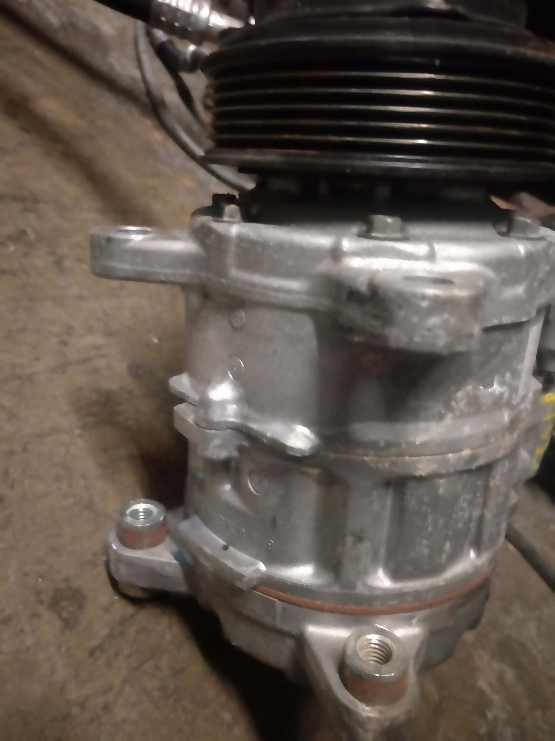 BMW F10 5-SERIES 525i MODEL A/C COMPRESSOR N57 3.0 DIESEL 7SBU17A ...